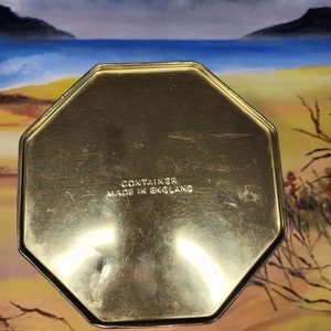 Vintage Tin-advertising/confectionery-betty Butter Brand Biscuits-green ...