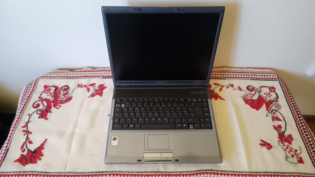 Sony Vaio PCG-8N1M Vintage Laptop - Etsy