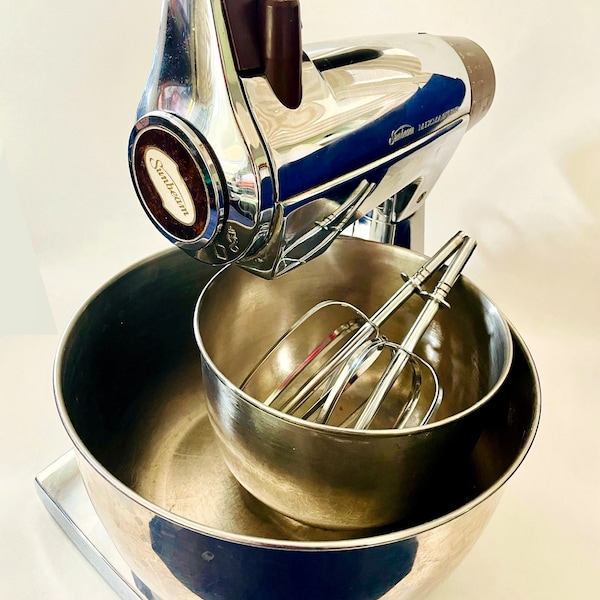Vintage Stand Mixer - Etsy