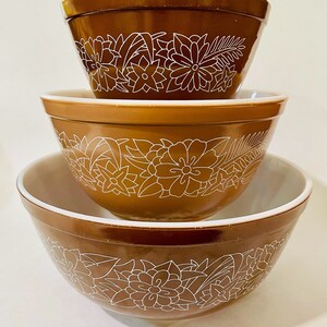 Pyrex Woodland Pattern Mixing Bowls Set of Three - Etsy