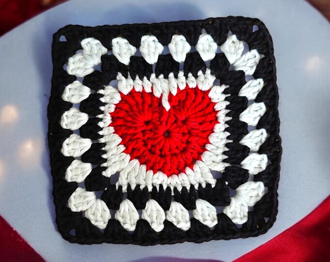 Heart Granny Square Crochet Pattern PDF - Etsy