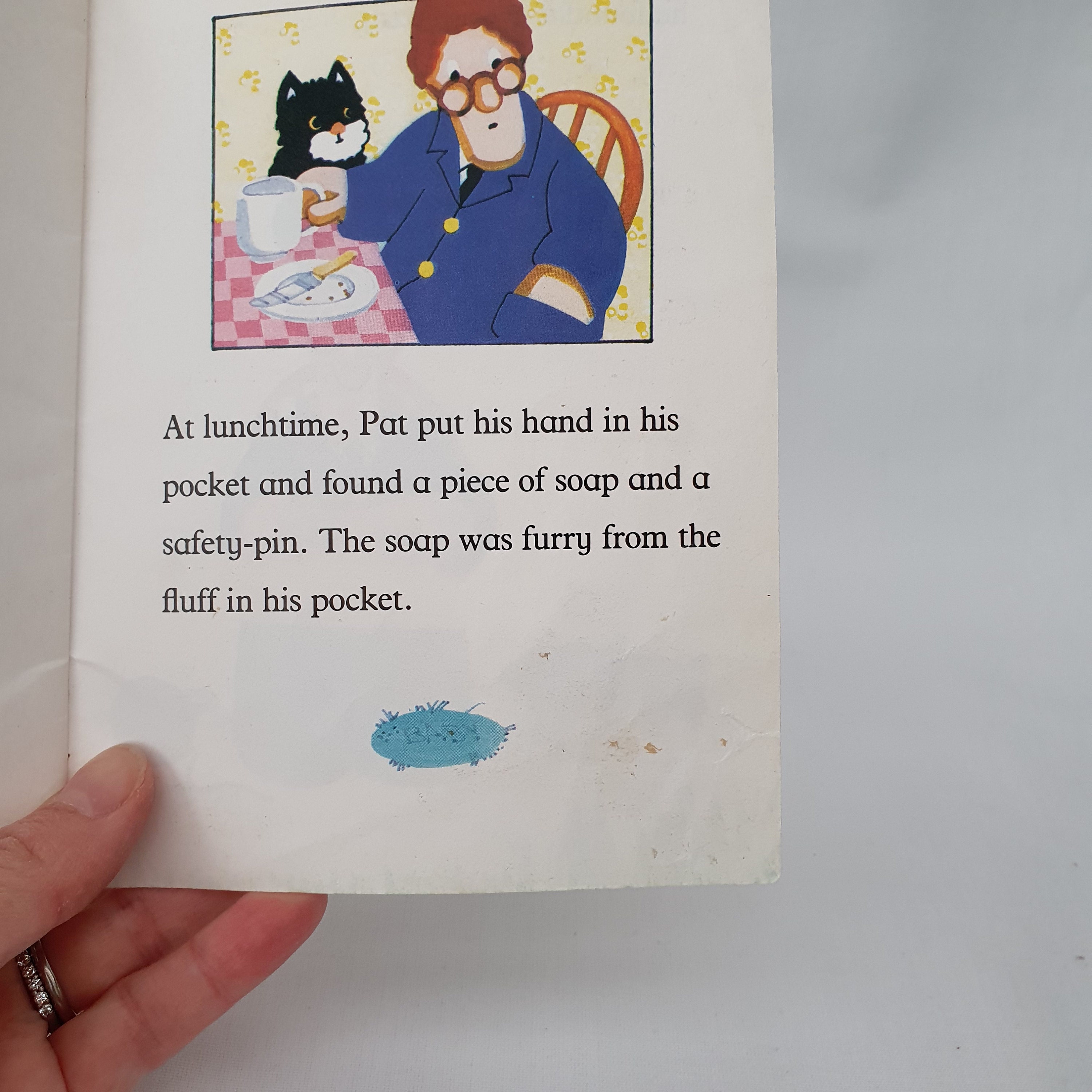 1988 Postman Pat Makes a Splash | Vintage Children's Books | Easy ...