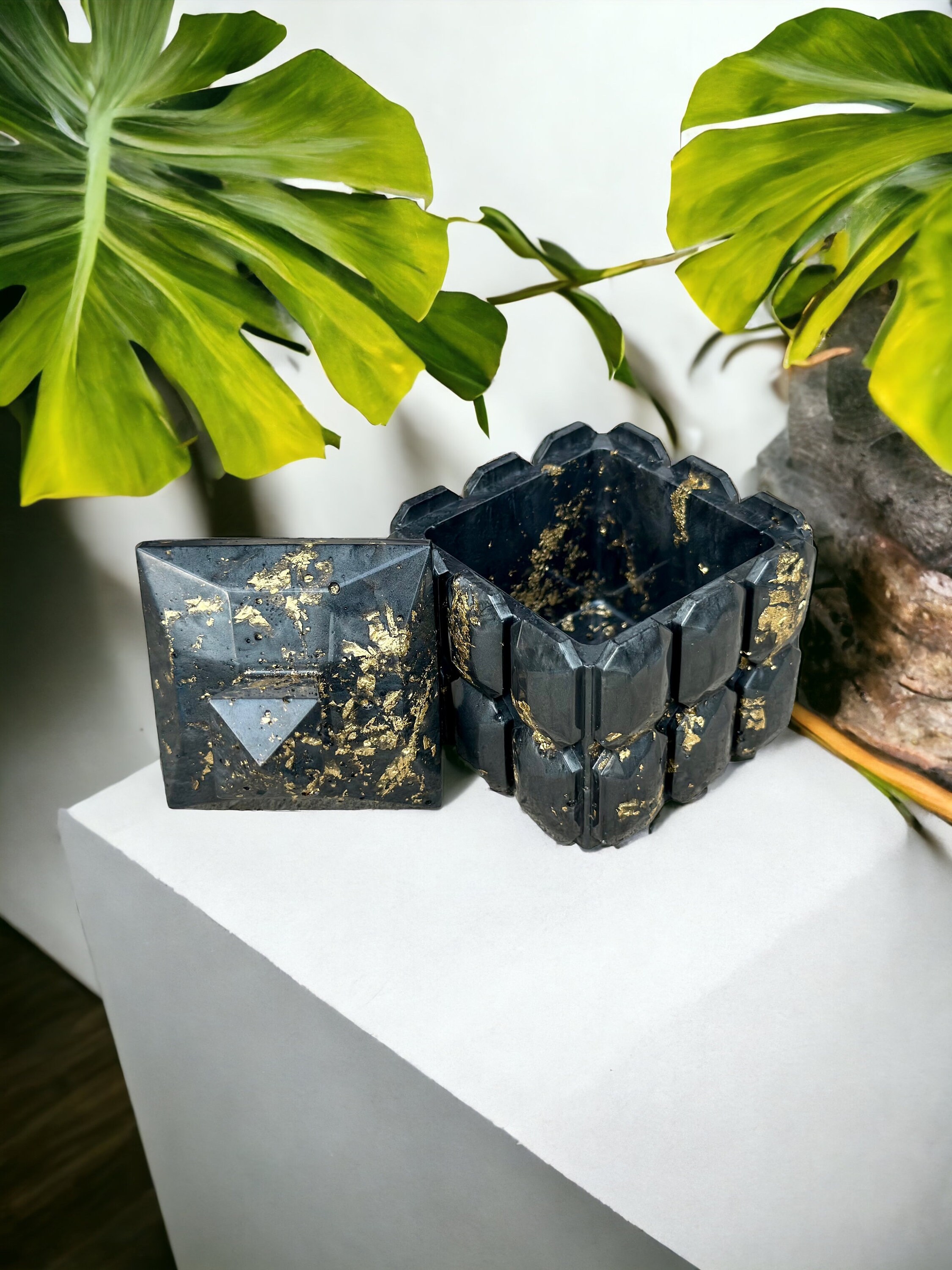 Black and Gold Epoxy Resin Container - Etsy