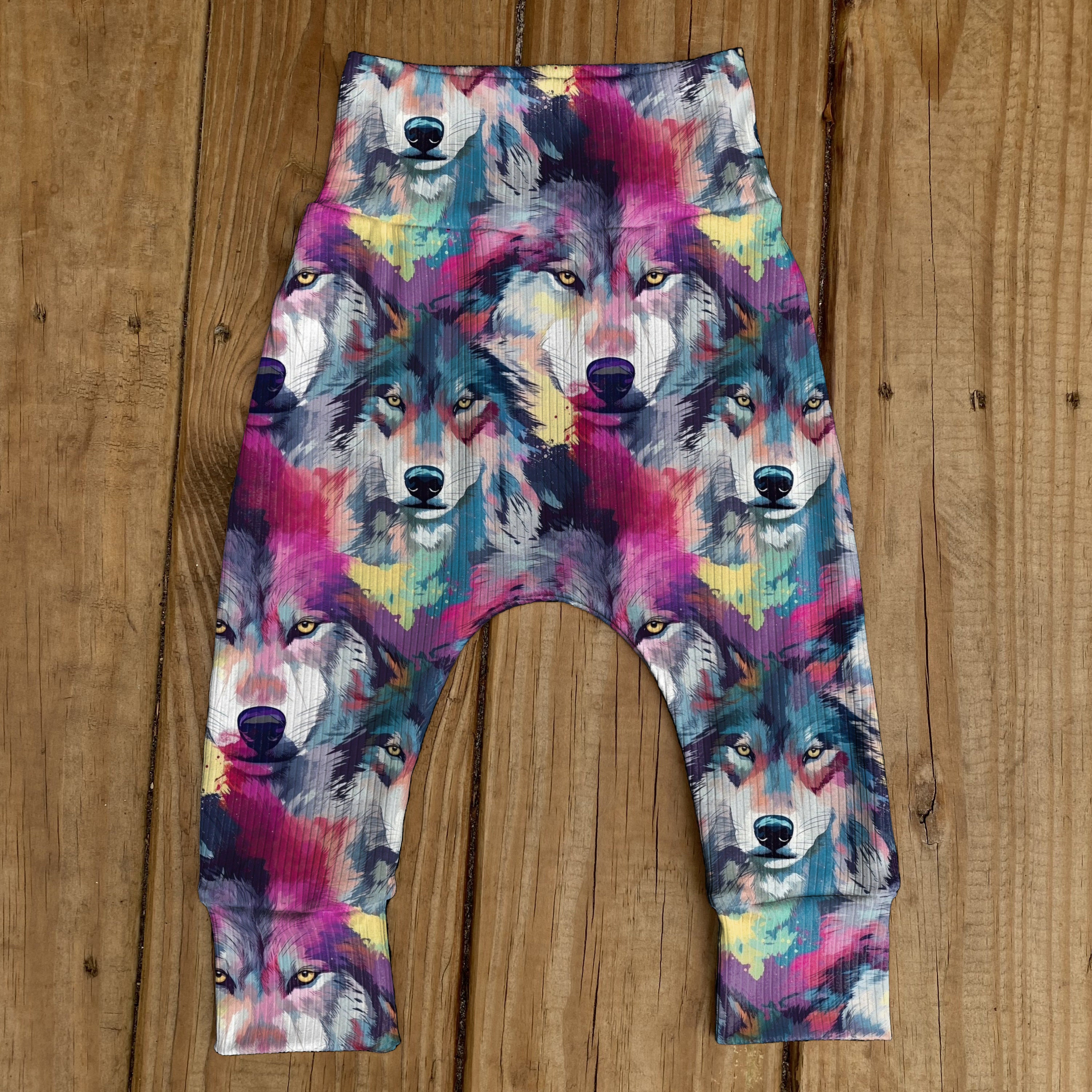 Colorful Wolves Seamless Pattern, Wolf Seamless Pattern, Winter ...