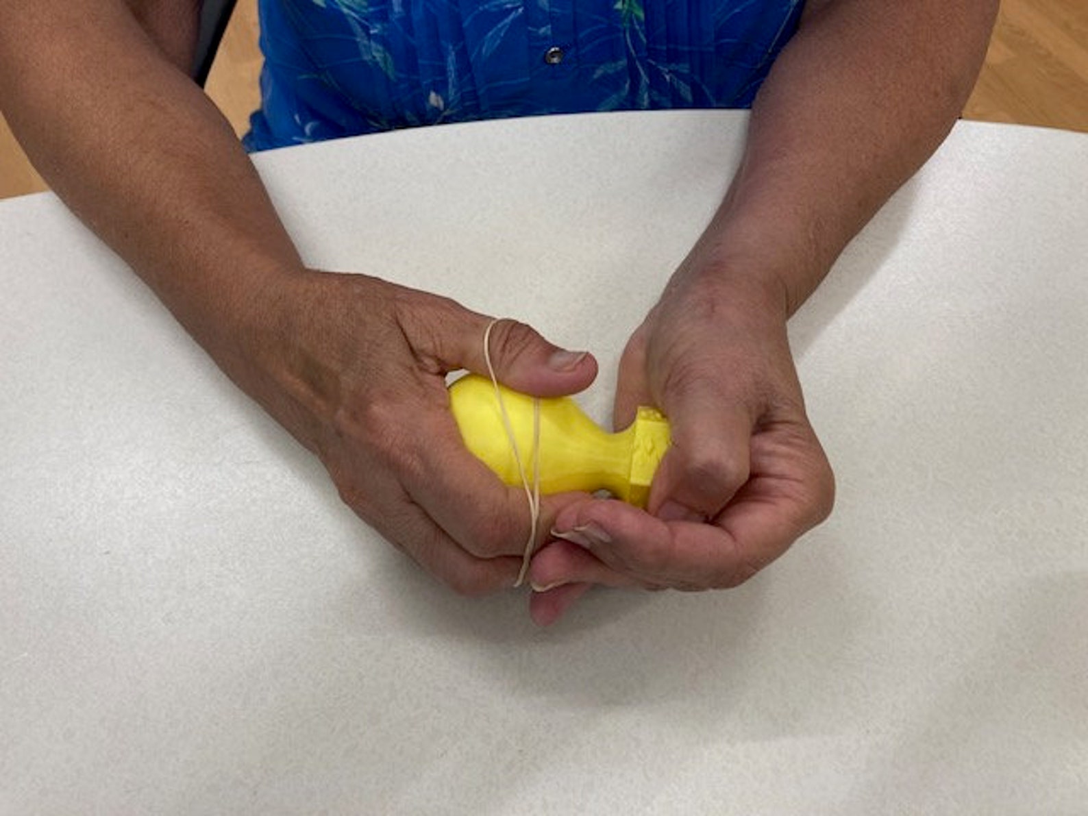 Thumb Primus, CMC Arthritis Exercise Device, 2 Handed Thumb Fidget Toy ...