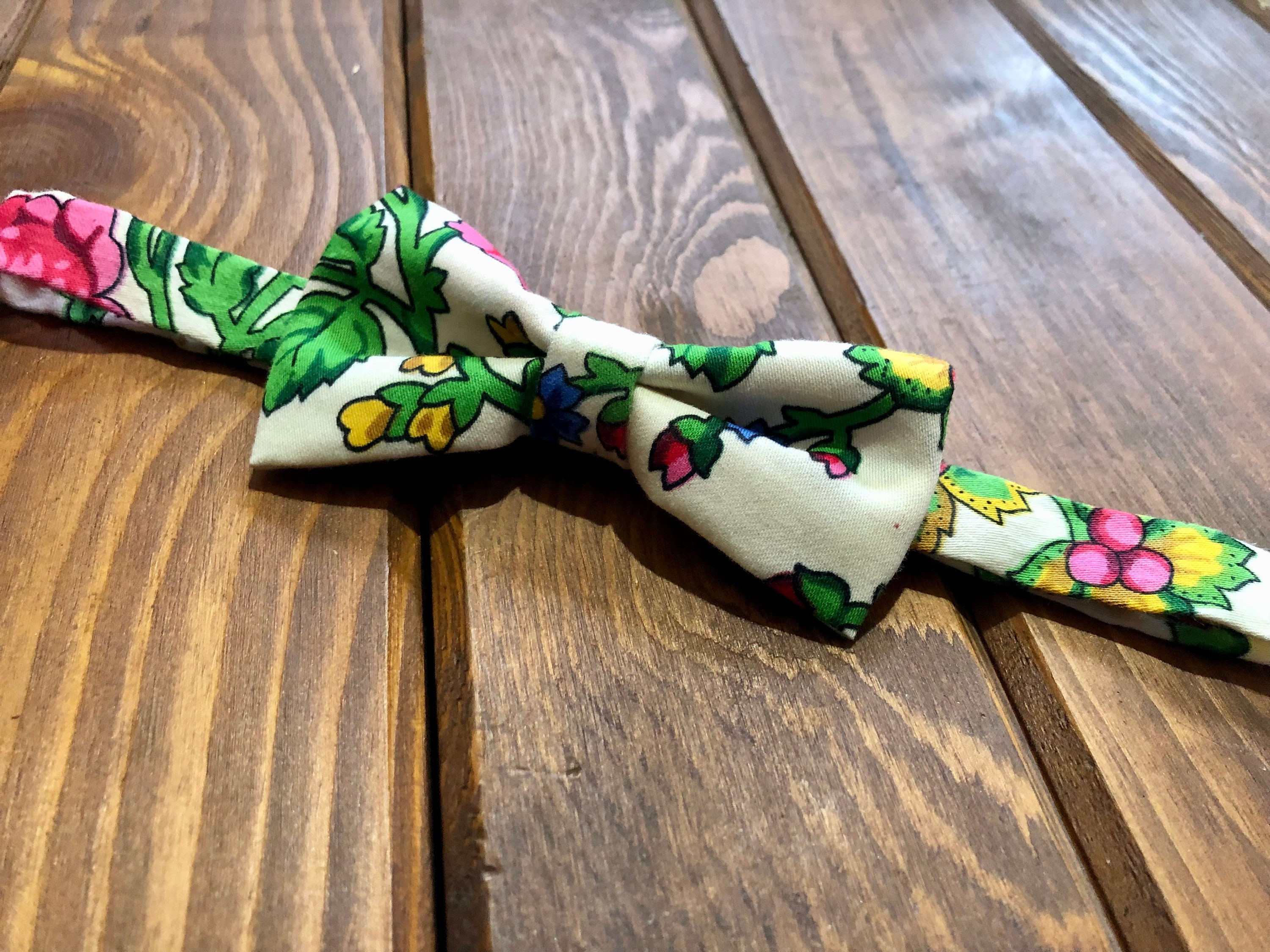 Set of a Tie, a Bow Tie, a Folk Pocket Square Poland Folklore Ethno ...