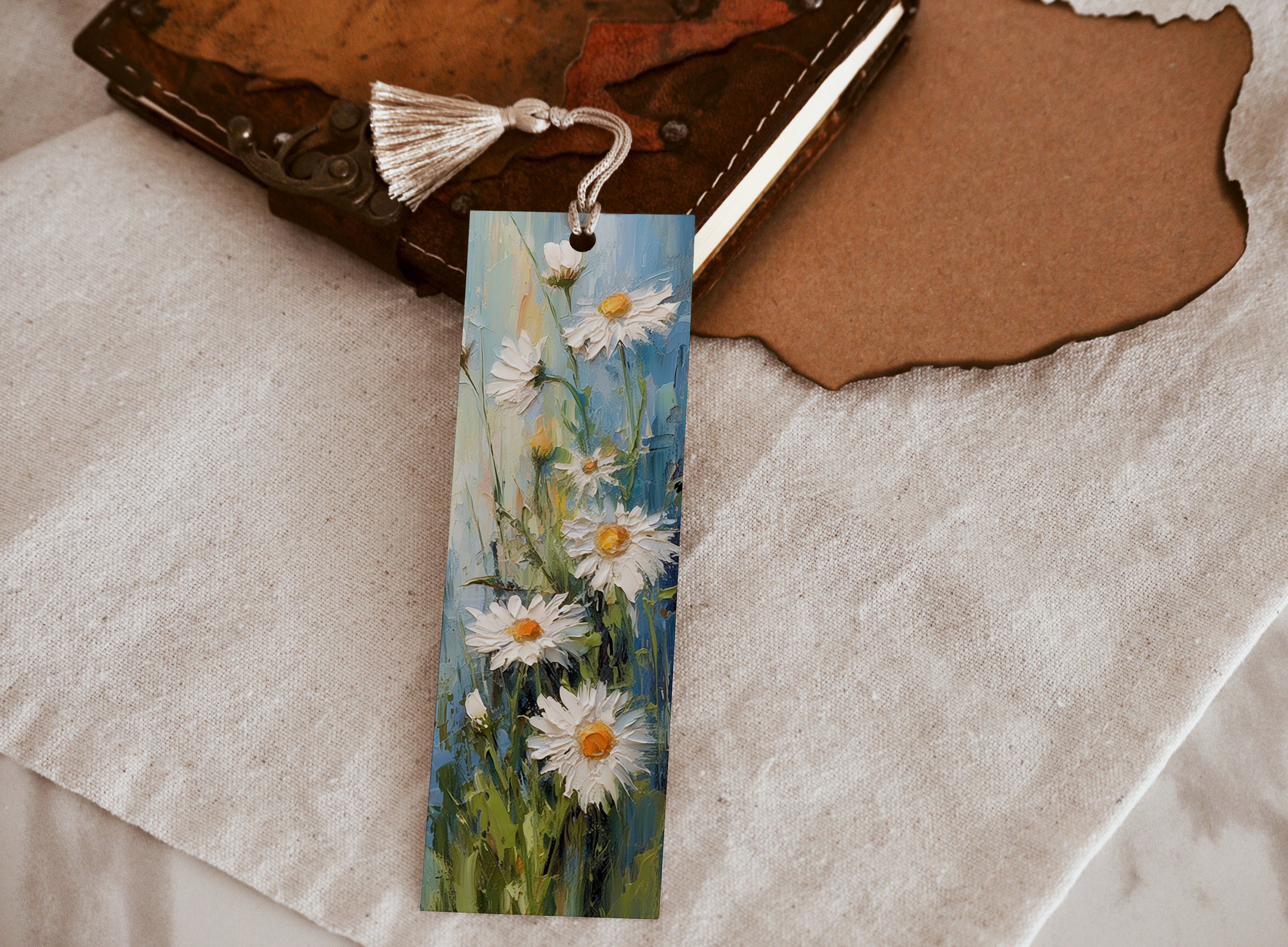 Daisy Flowers Printable Bookmark: Light Academia Digital Download, Book ...