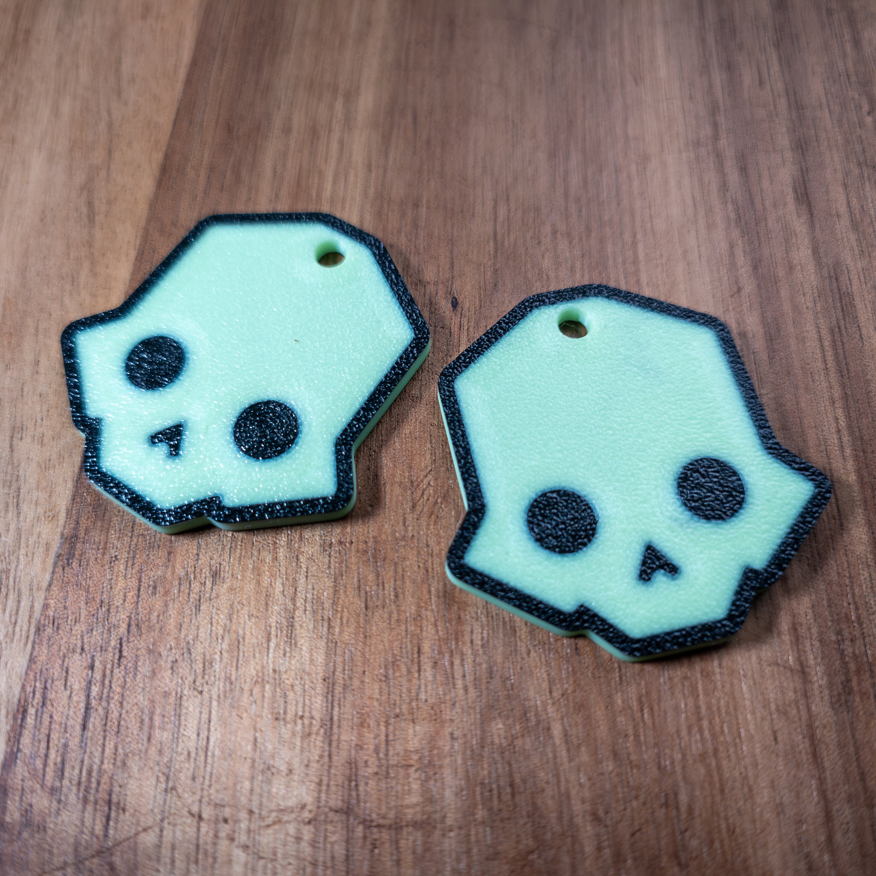 Helldivers Keychain Glowing in the Dark - Etsy