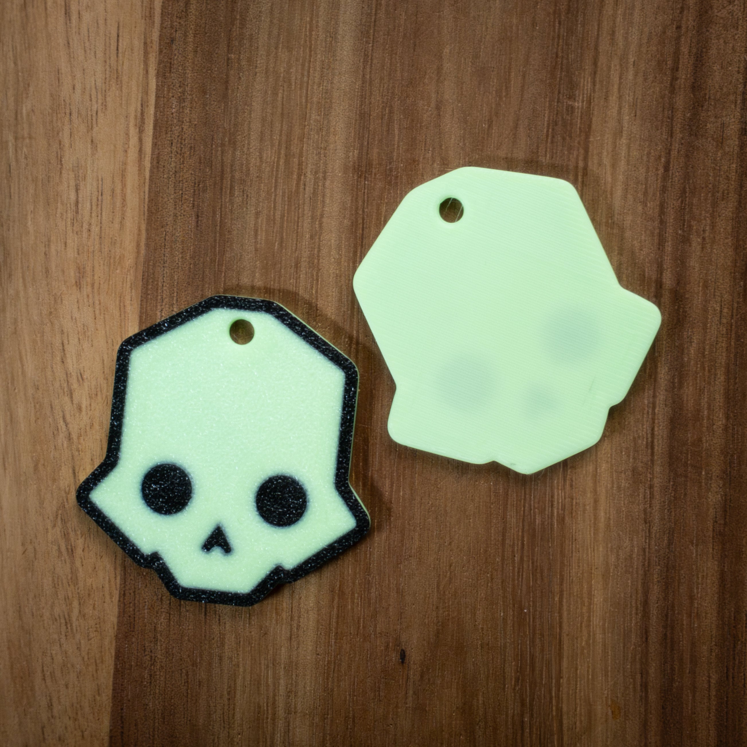 Helldivers Keychain Glowing in the Dark - Etsy