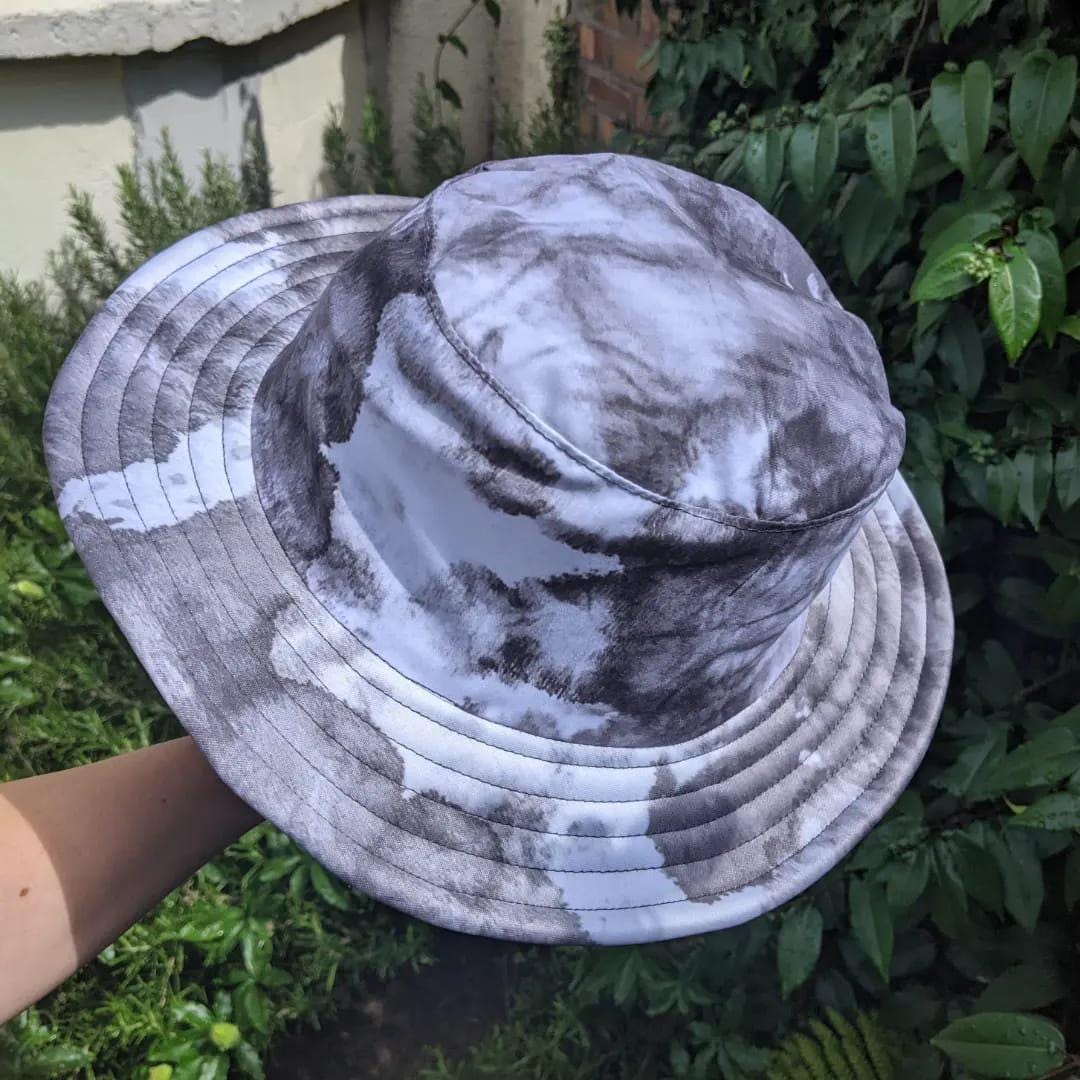 Surf Adventure Hat | Black & White | Water Resistant | Unisex | Sizes ...