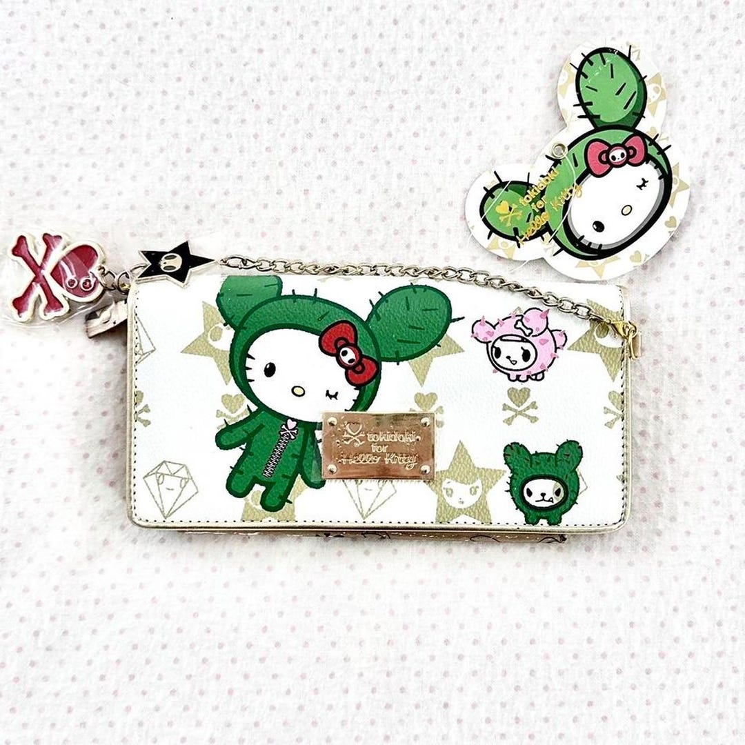 Toki Doki + Hello Kitty Sandy Edition 2000’s Wallet. Mcbling ~ Gyaru ...