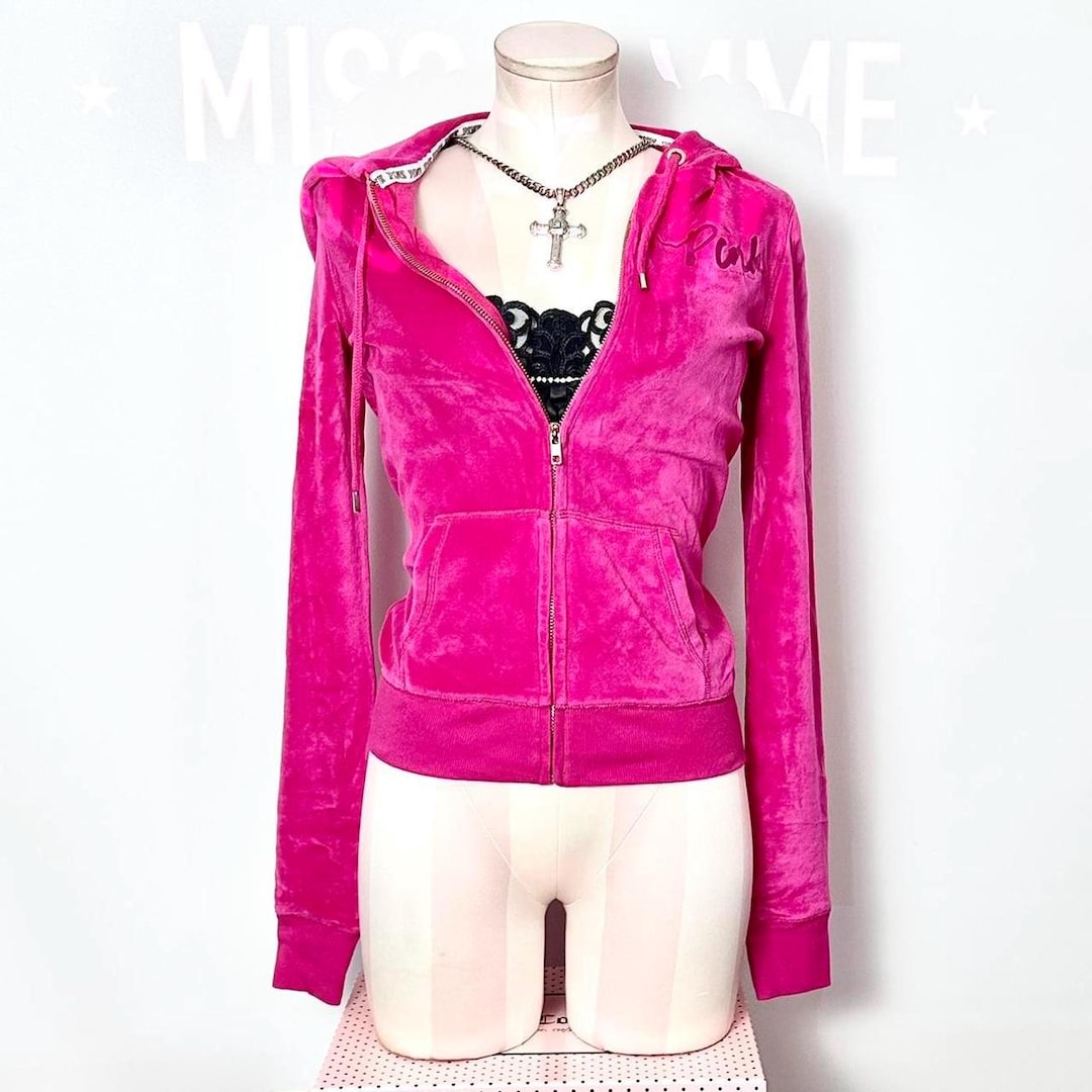 Victoria’s Secret Hot Pink 2000s Graphic Velour Tracksuit Top. Flawless ...