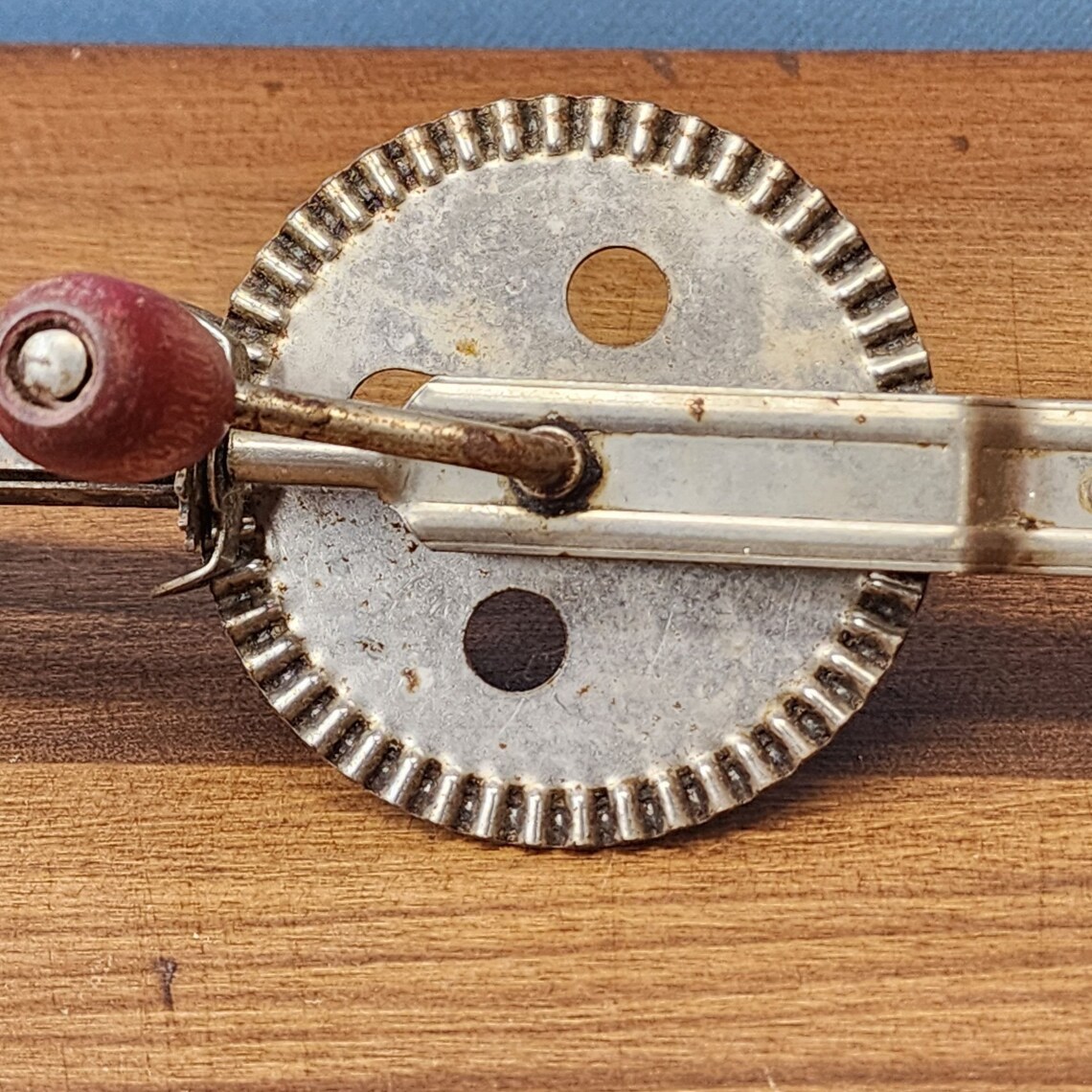 Vintage A&J Ekco Hand Crank Egg Beater Mixer With Red and White Wooden ...