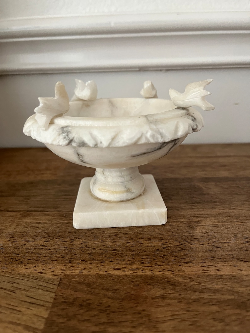 Vintage Alabaster Bird Bath With All 4 Birds - Etsy