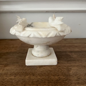 Vintage Alabaster Bird Bath With All 4 Birds - Etsy