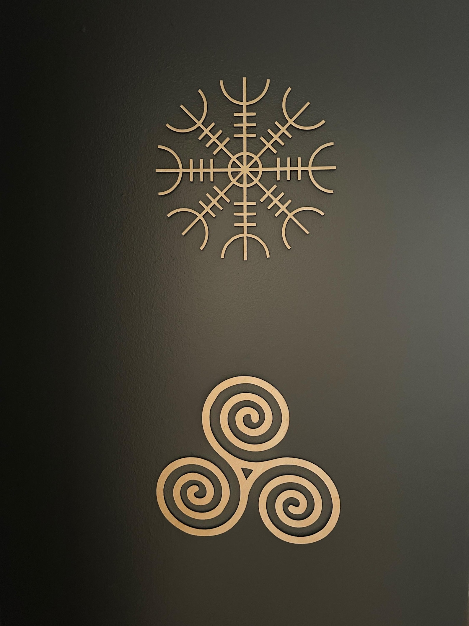 Aegishjalmur Helm of Awe Stave, Viking Protection Symbol Wall Art ...