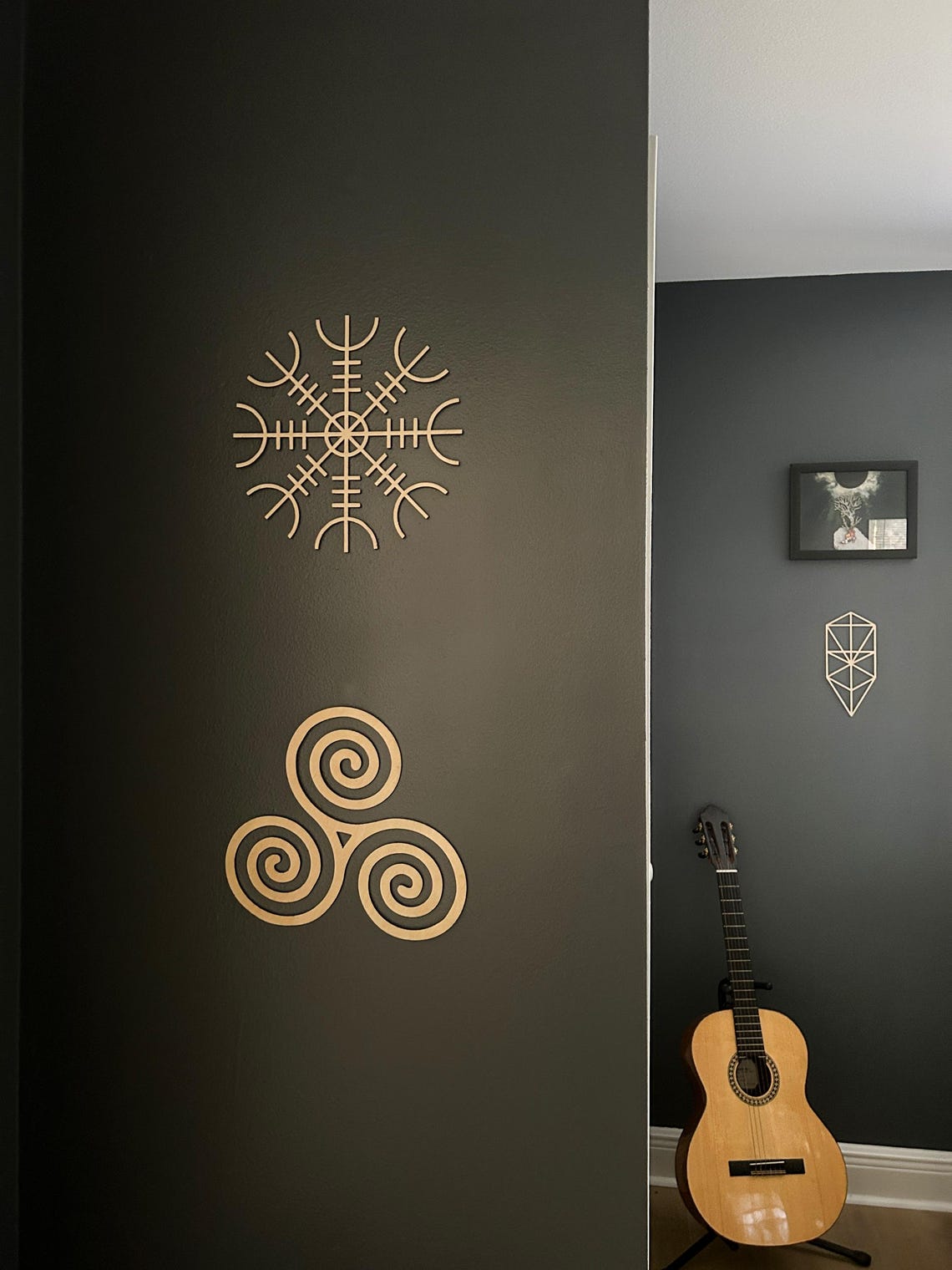 Aegishjalmur Helm of Awe Stave, Viking Protection Symbol Wall Art ...