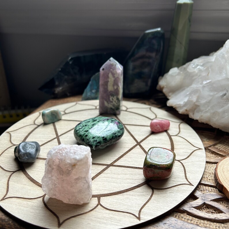 Heart Chakra Crystal Grid: Aligning Love Energy Handcrafted Spiritual ...