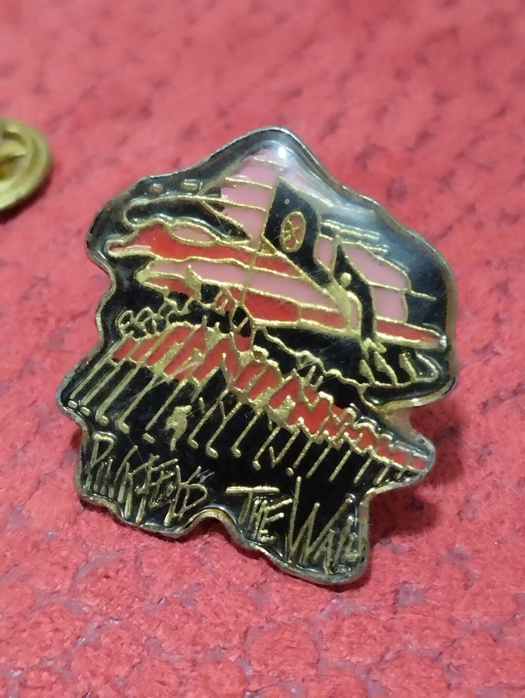 Pink Floyd the Wall, Vintage 80s Enamel Crystal Pin, the March of the ...