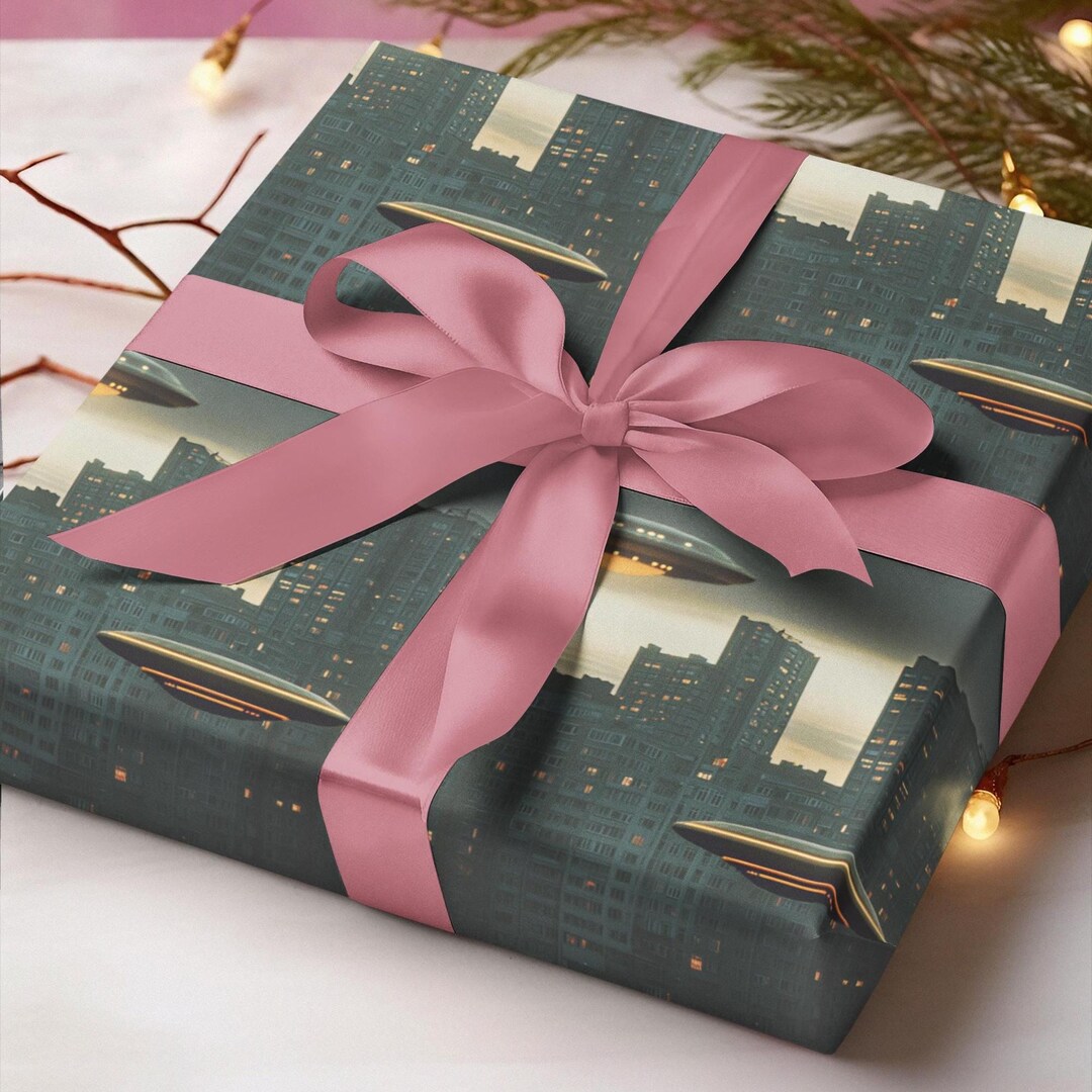 UFO Flying Over City Wrapping Papers, UFO Gift Wrap, Photo of UFO ...
