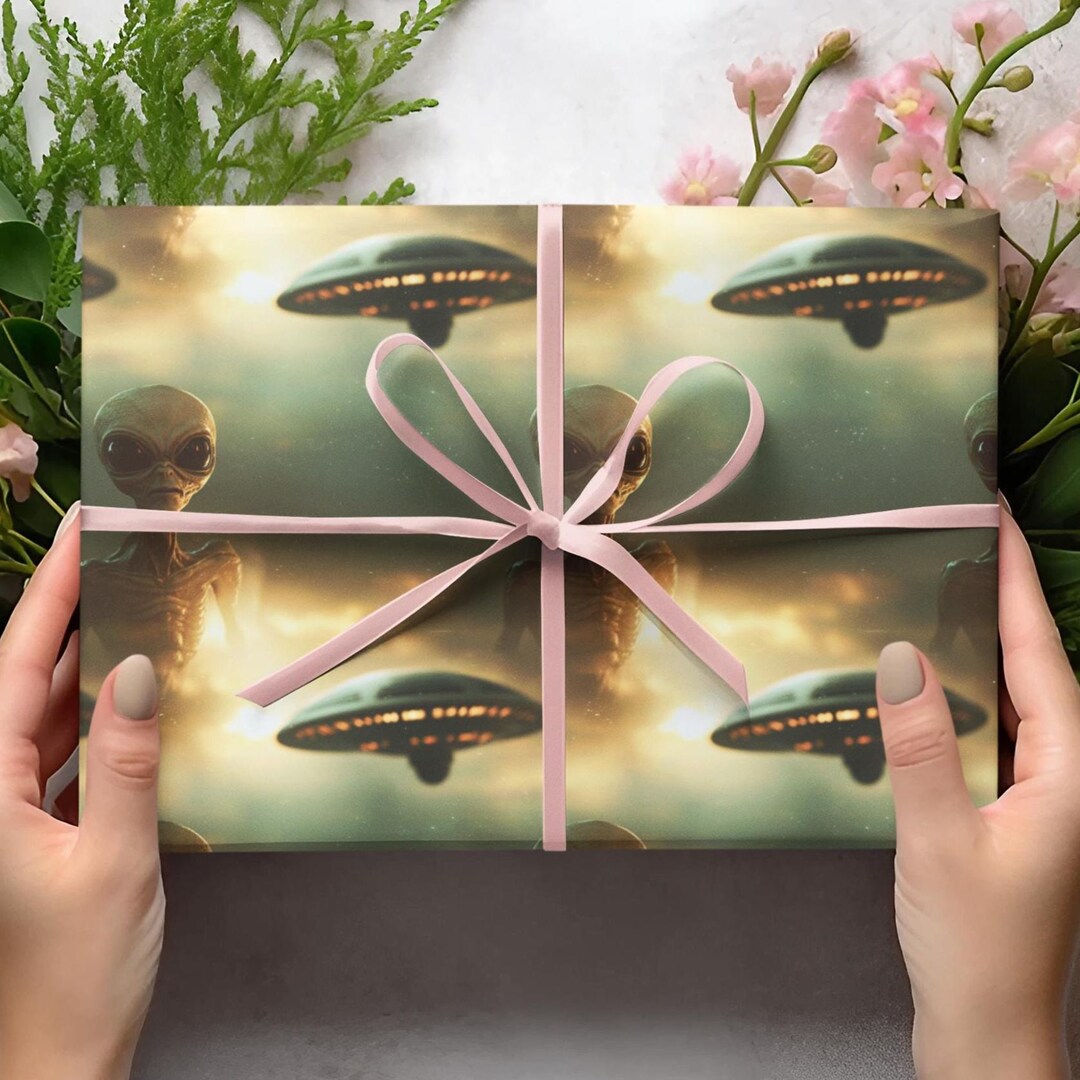 Photo of UFO and Alien Wrapping Papers, UFO Sighting Gift Wrap, Gag ...
