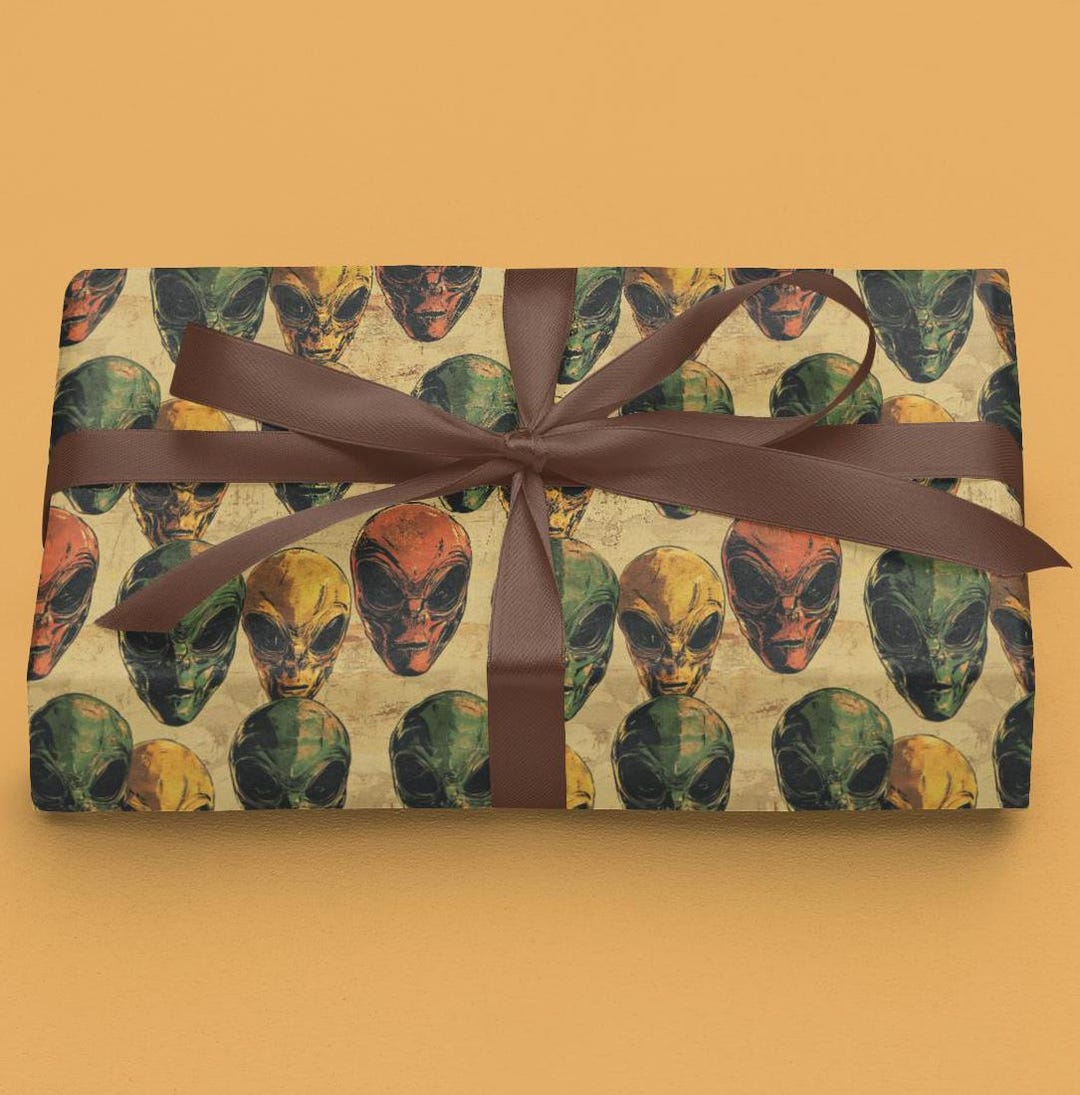 Vintage Alien Wrapping Papers, Sci-fi Gift Wrap, Weird Vintage Gift ...