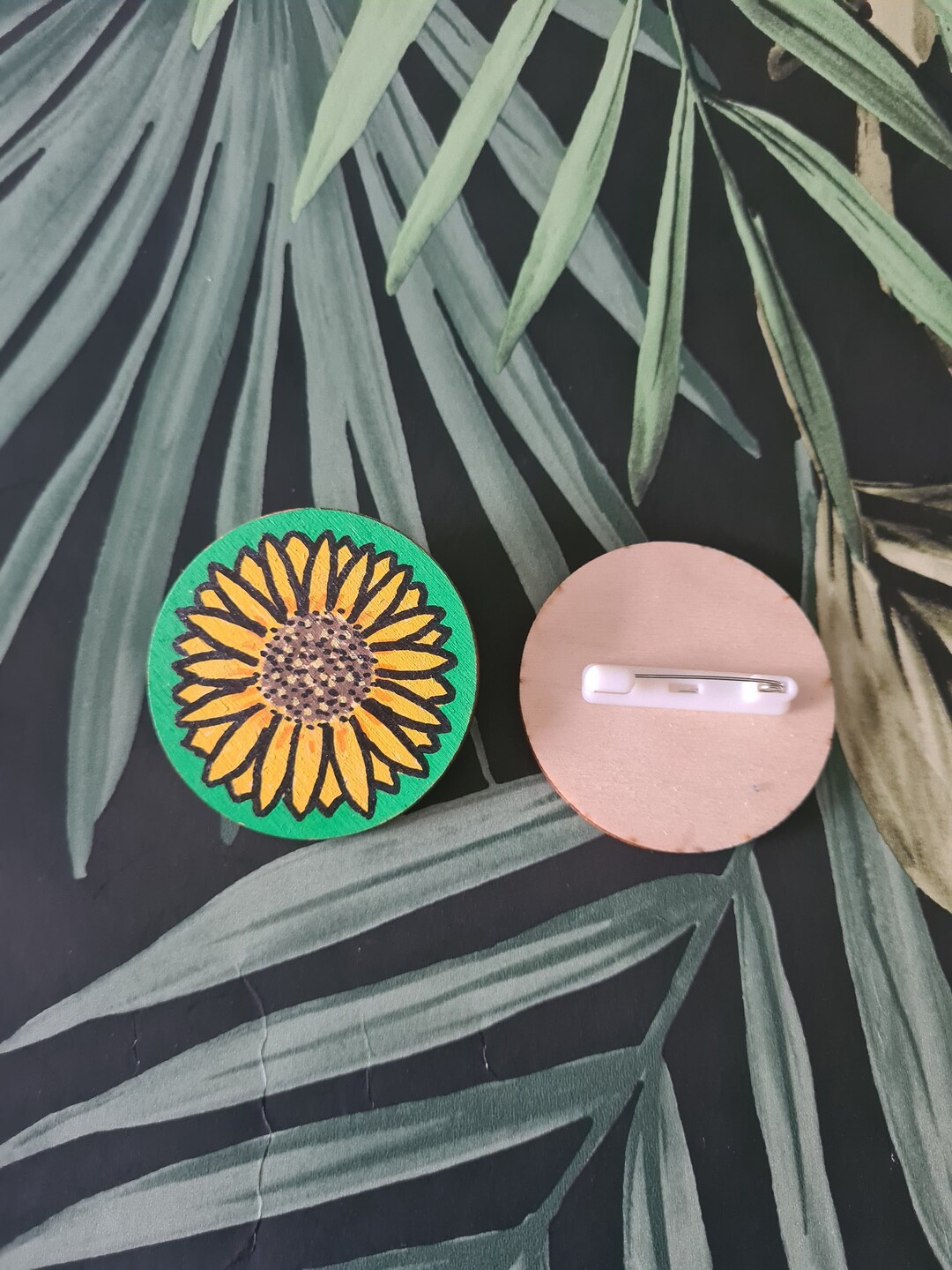 A Wooden Badge That Shows the Hidden Disability Sunflower. - Etsy