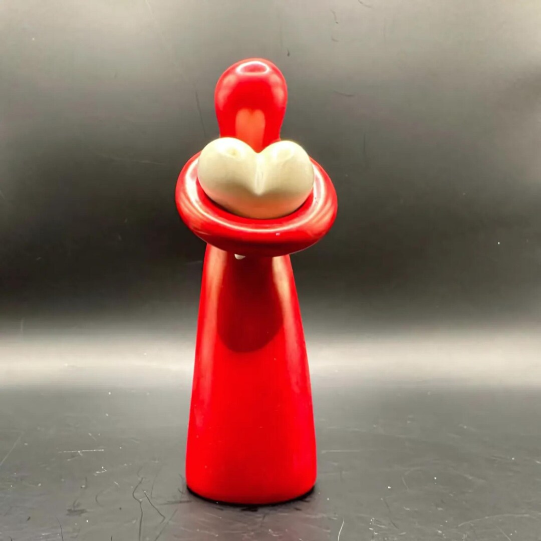 Mother’s Embrace Sculpture – Heartwarming Handcrafted Art | Bonding ...