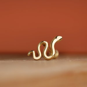 14K Solid Gold Snake Piercing, Minimalist Tragus Piercing, Gold Stud ...