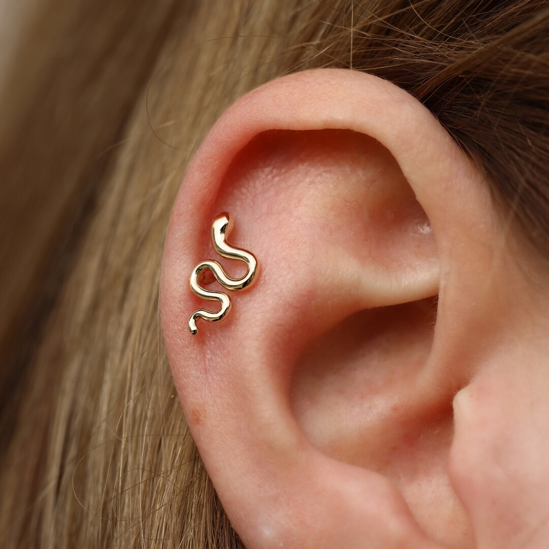 14K Solid Gold Snake Piercing, Minimalist Tragus Piercing, Gold Stud ...