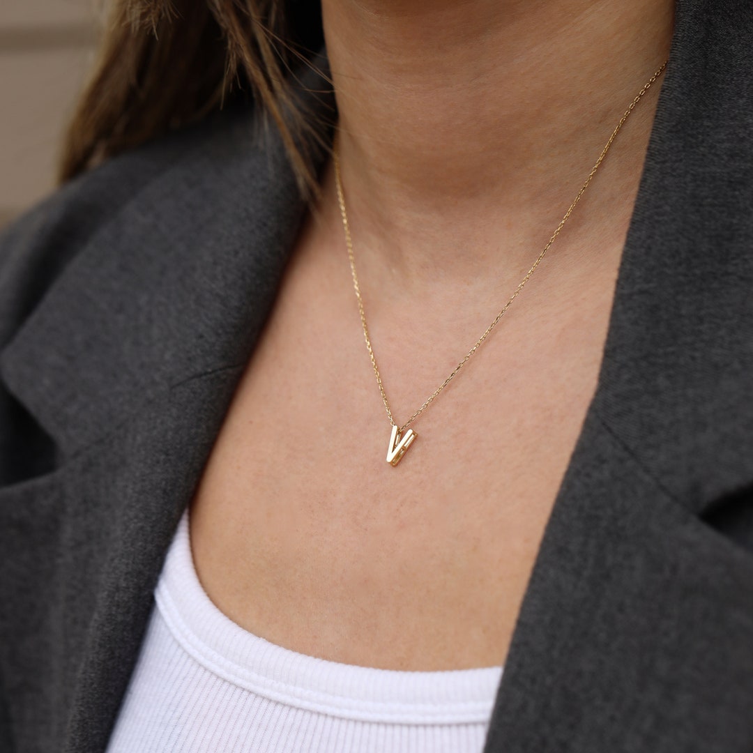 Personalized Initial Necklace by Mare Sui, V Letter Gold Necklace ...