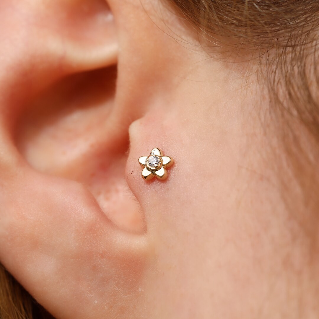 14K Solid Gold Tiny Flower Piercing, Minimalist Tragus Piercing, Gold ...