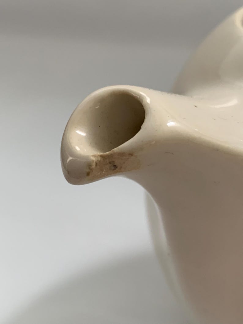 Vintage USA Mccoy Pottery White Tea Pot 6 1/2" Tall - Etsy