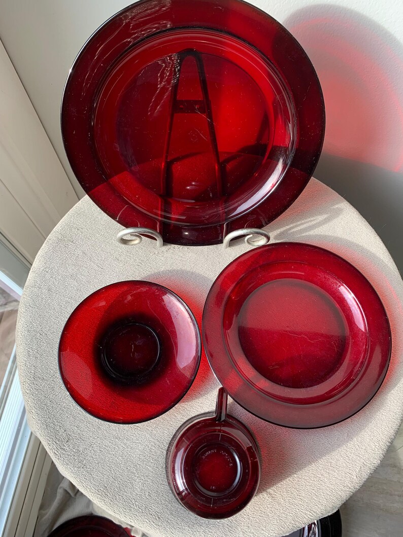 Arcoroc SET of 4 Ruby Red Glass Dishset: Plate, Salad Plate, Bowl ...