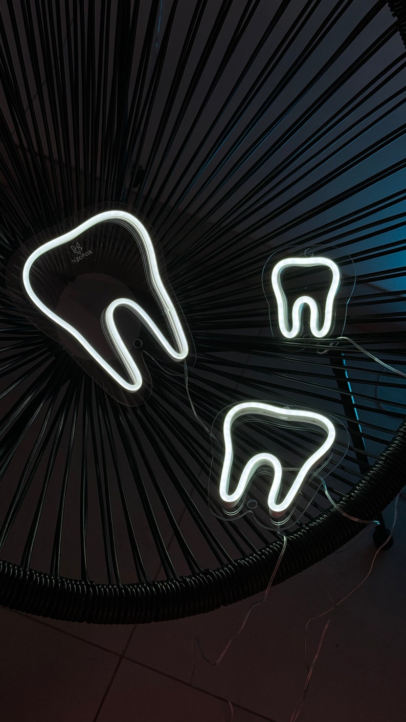 3 Teeth Neon Sign | Custom Teeth Neon Sign | Tooth Neon Signs | Dental ...