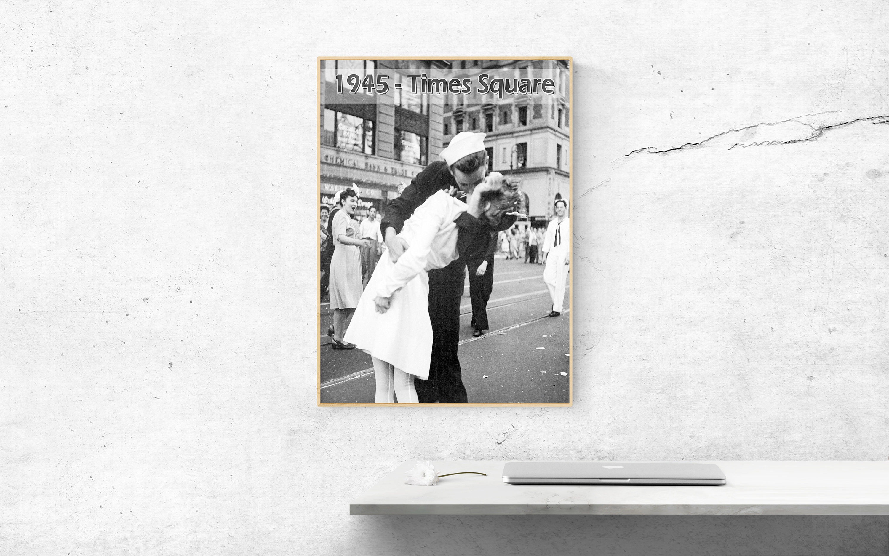 V-J Day in Times Square, Times Square Kissing, August 1945 New York ...