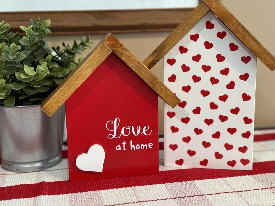Hand Painted Wooden Valentine House Decor, Wooden Shelf Sitter House ...
