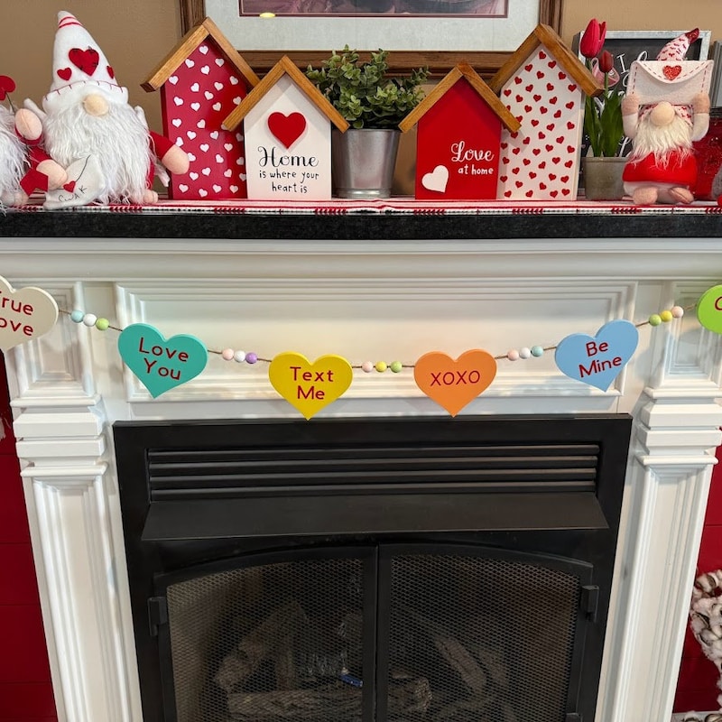 Valentine Garland - Etsy