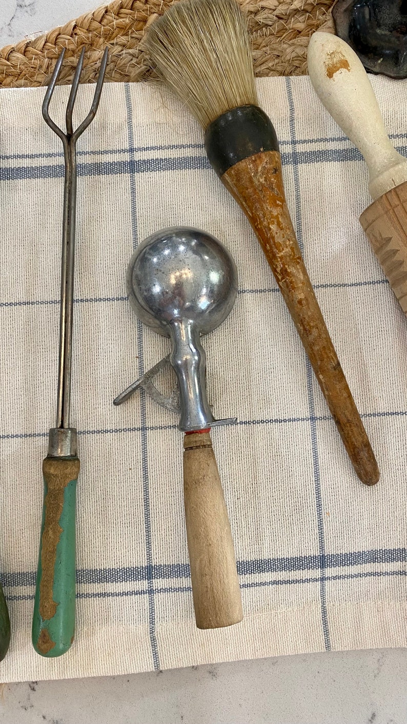 Choice of Vintage Wooden Handle Kitchen Utensils | Green Handle ...