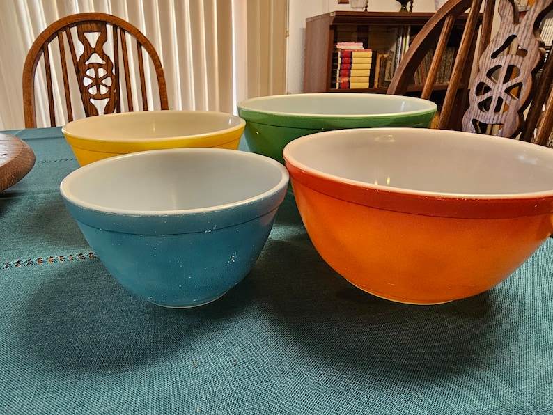 Vintage Pyrex Reverse Primary Mixing Bowls, NOS, Multicolor, Reverse ...