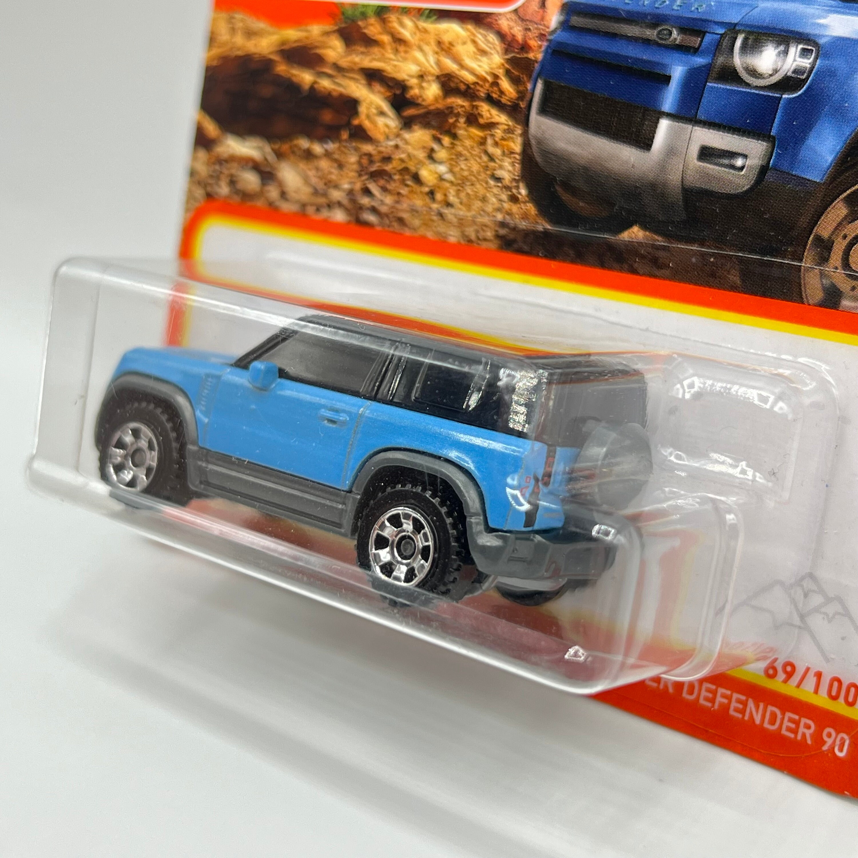 Land Rover Defender 90 - Matchbox Adventures, Diecast Mini 2 Doors SUV ...