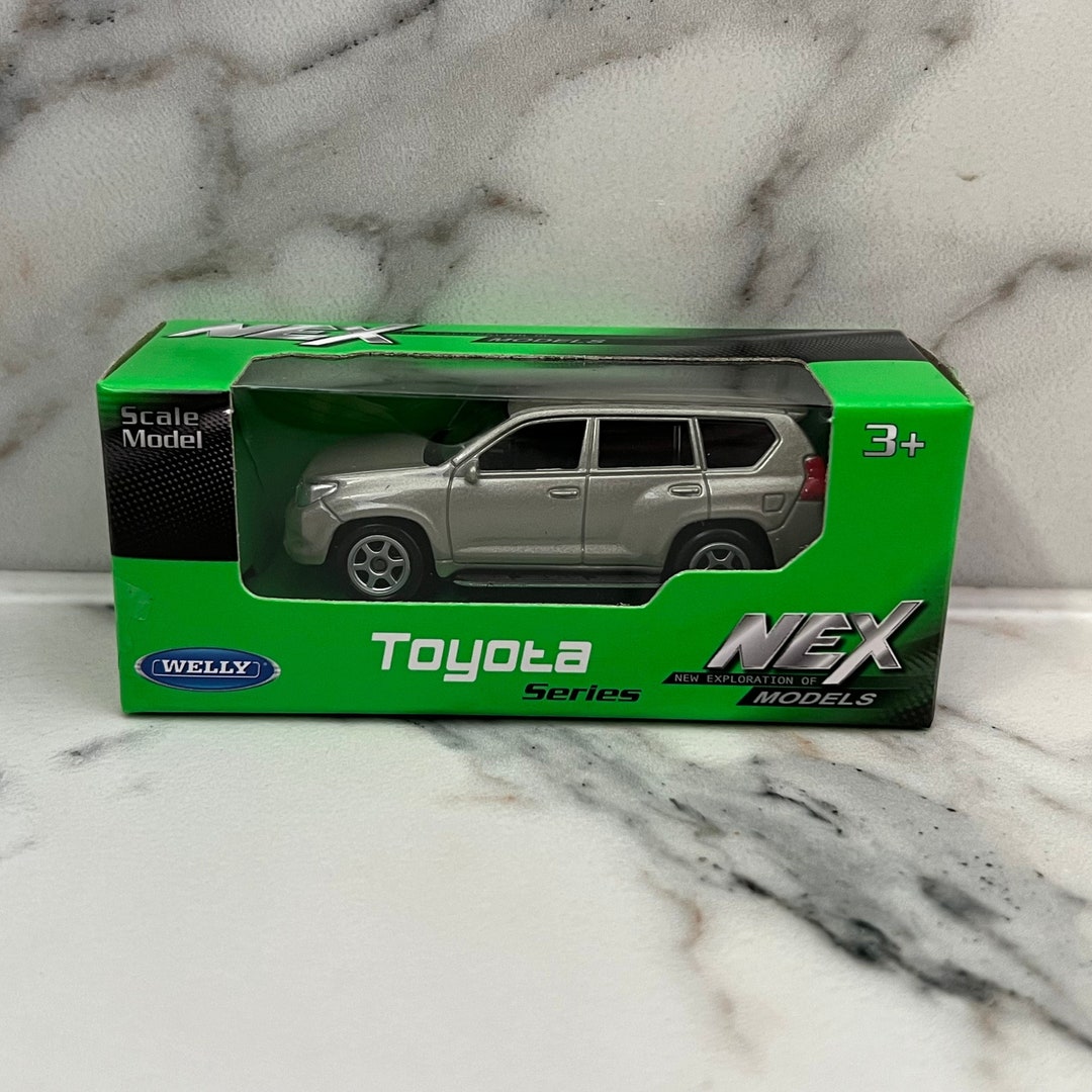 Toyota Land Cruiser Miniature Model, SUV Die Cast Car, Collectible ...
