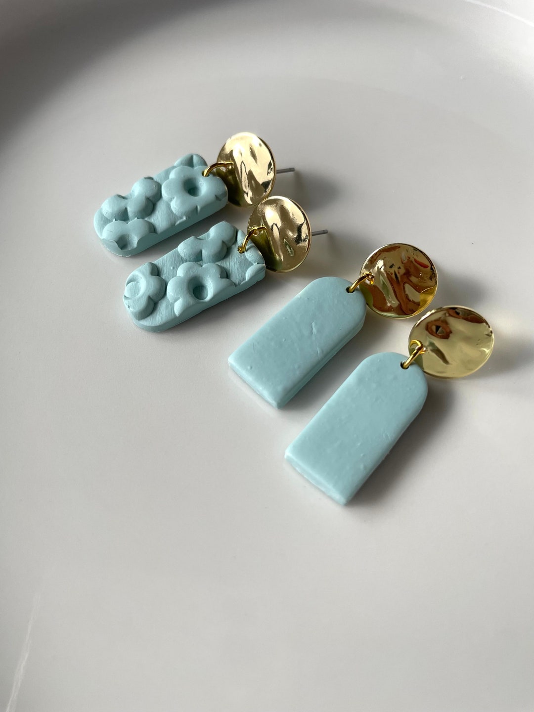 Light Blue Daisy Textured Dangle Earrings Polymer Clar Earrings All ...