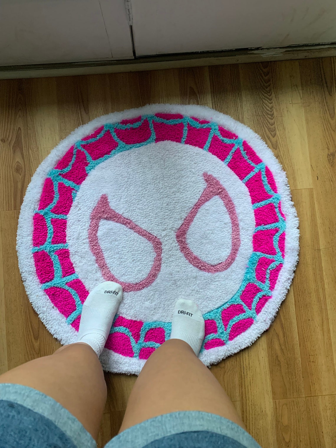 Spider Man: Gwen Stacy Custom Tufted Rug - Etsy