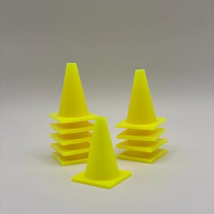Mini Plastic Traffic Cones, 20mm-30mm, Toy Cars, Hot Wheel Displays ...