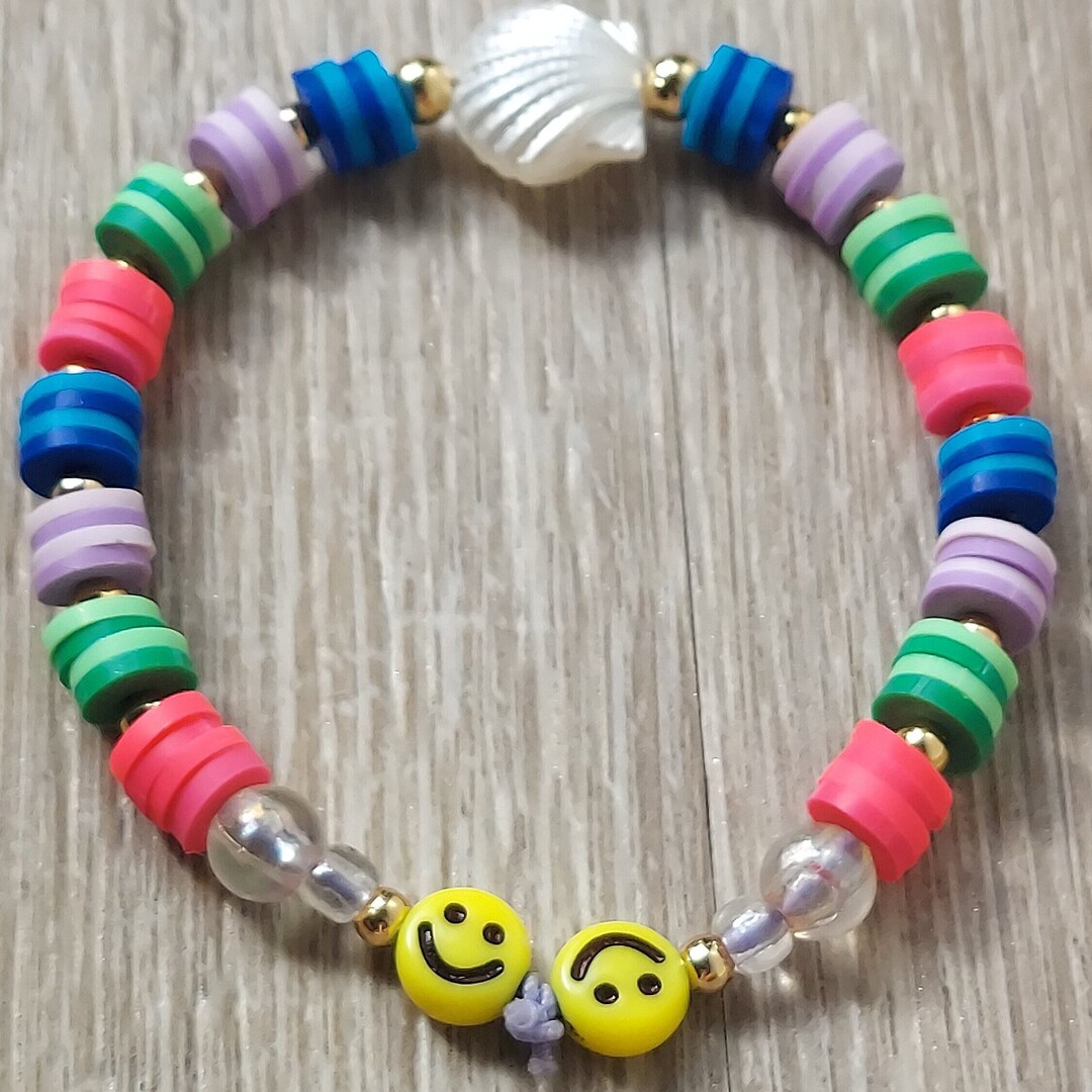 Happy Shell Bracelet - Etsy