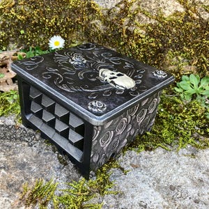 Black Gothic Skull Jewelry Holder, Ring Box, Memory Box, Gifts for Goth ...