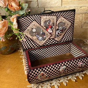 Alice in Wonderland Jewelry Keepsake Box, White Rabbit Cheshire Cat ...