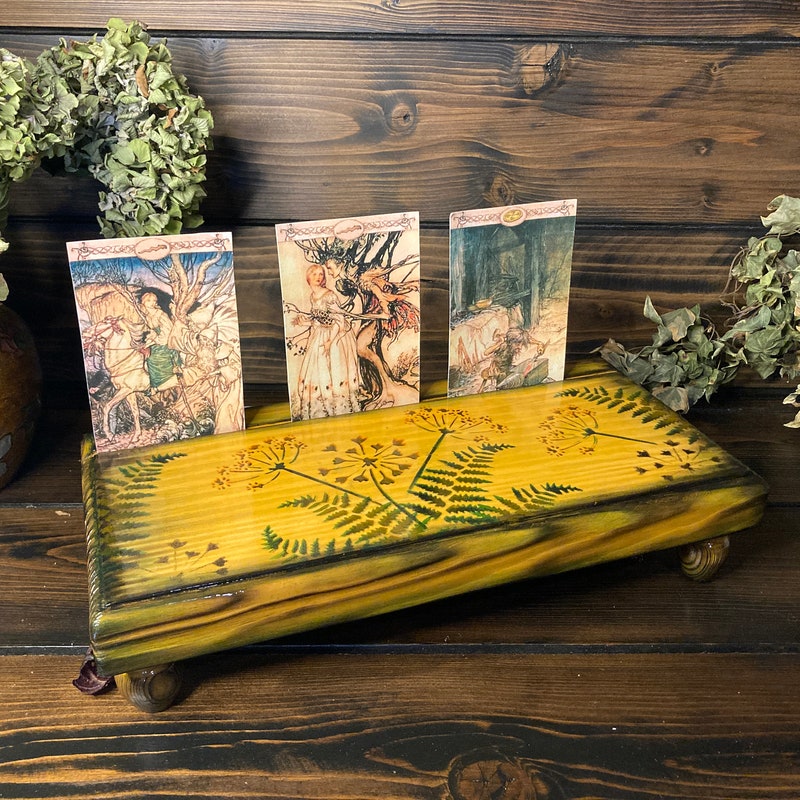 Tarot Display - Etsy