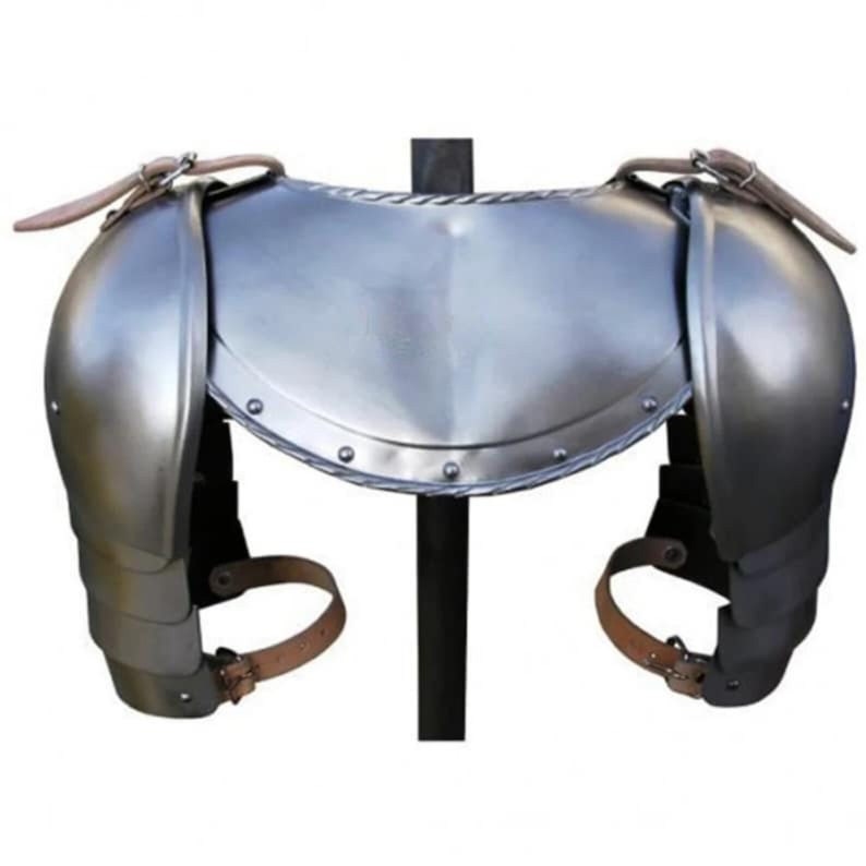 Hombro de armadura de acero medieval con hombreras de armadura de ...